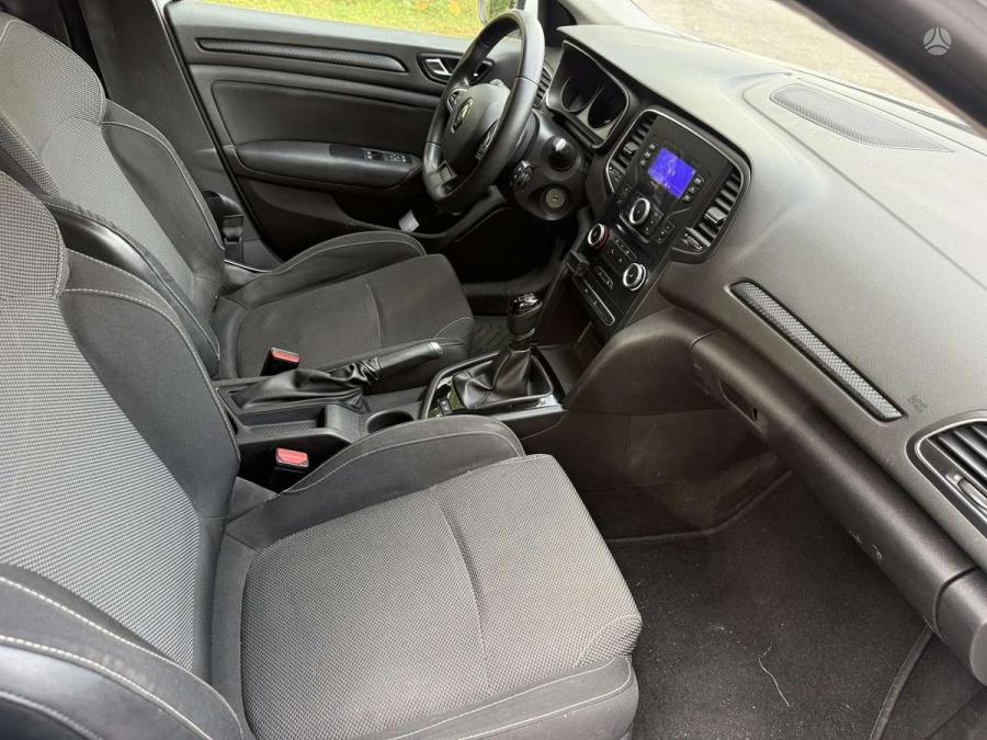 Balts Renault Megane 2016 Viļņa, ar dzinēja tilpumu 1.20 L un nobraukumu 200 tūkst. km par 3200 €, foto 9 vietnē AUTOMOTO.COM.LV