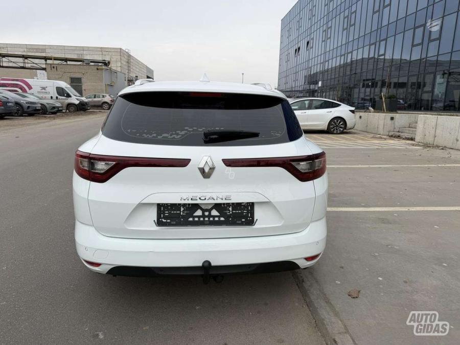 White Renault Megane 2017 in Panevezys, with an engine capacity of 1.50 L and mileage of 232 thousand km for 5850 €, photo 9 on AUTOMOTO.COM.LV