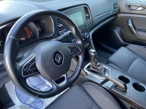 White Renault Megane 2017 in Panevezys, with an engine capacity of 1.50 L and mileage of 232 thousand km for 5850 €, photo 16 on AUTOMOTO.COM.LV