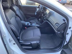 White Renault Megane 2017 in Panevezys, with an engine capacity of 1.50 L and mileage of 232 thousand km for 5850 €, photo 17 on AUTOMOTO.COM.LV