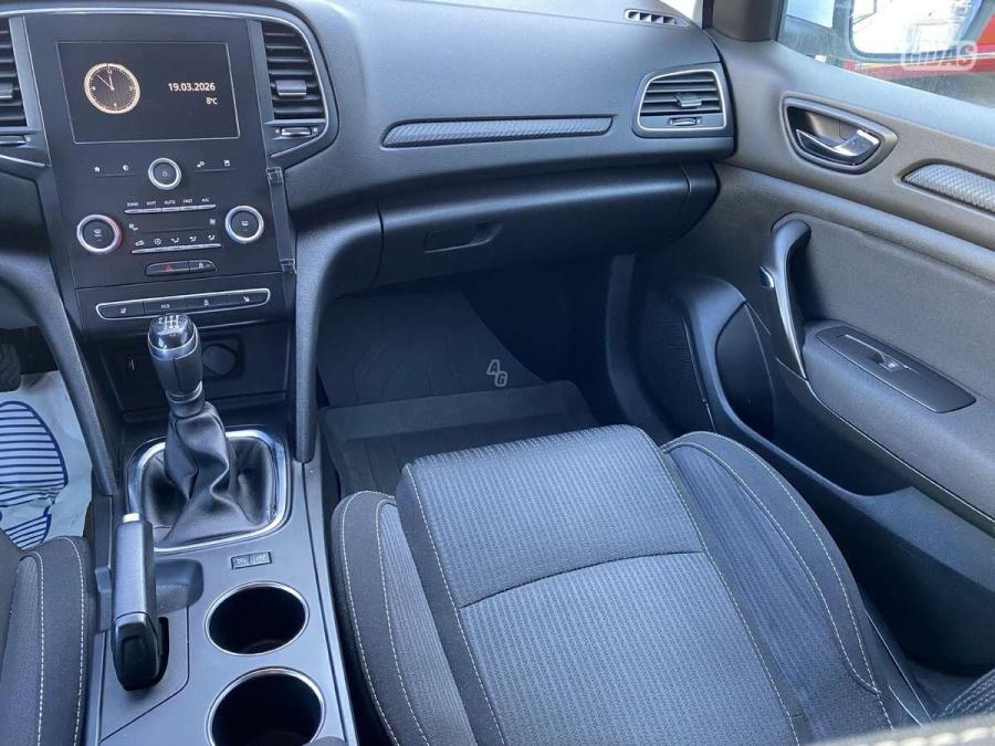 White Renault Megane 2017 in Panevezys, with an engine capacity of 1.50 L and mileage of 232 thousand km for 5850 €, photo 18 on AUTOMOTO.COM.LV