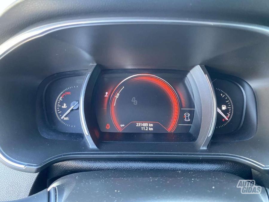 White Renault Megane 2017 in Panevezys, with an engine capacity of 1.50 L and mileage of 232 thousand km for 5850 €, photo 22 on AUTOMOTO.COM.LV
