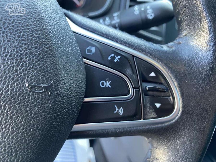 White Renault Megane 2017 in Panevezys, with an engine capacity of 1.50 L and mileage of 232 thousand km for 5850 €, photo 24 on AUTOMOTO.COM.LV
