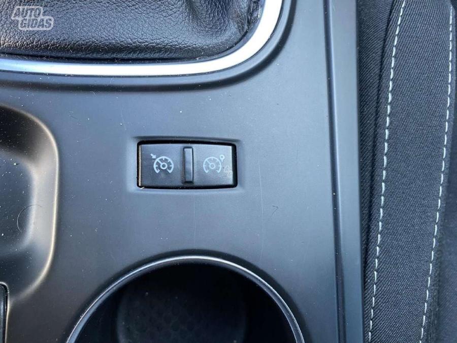White Renault Megane 2017 in Panevezys, with an engine capacity of 1.50 L and mileage of 232 thousand km for 5850 €, photo 30 on AUTOMOTO.COM.LV