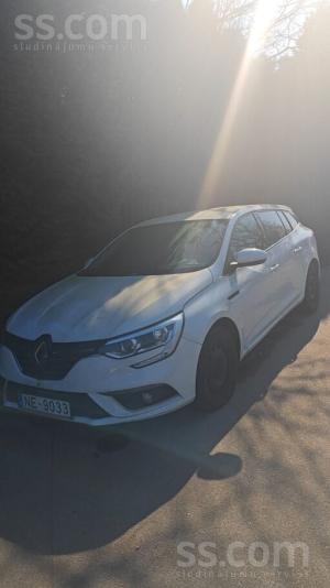 White Renault Megane 2017 in Riga, with an engine capacity of 1.50 L and mileage of 250 thousand km for 2500 €, photo 3 on AUTOMOTO.COM.LV