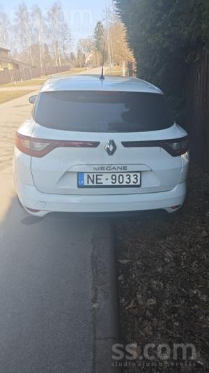 White Renault Megane 2017 in Riga, with an engine capacity of 1.50 L and mileage of 250 thousand km for 2500 €, photo 4 on AUTOMOTO.COM.LV
