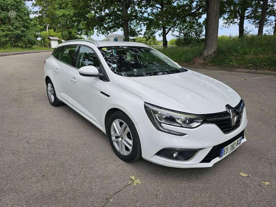 Balts Renault Megane 2017 Tauragė, ar dzinēja tilpumu 1.50 L un nobraukumu 267 tūkst. km par 5900 €, foto 9 vietnē AUTOMOTO.COM.LV