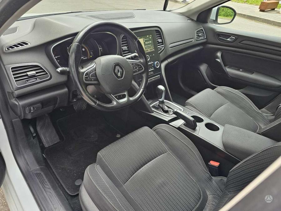 Balts Renault Megane 2017 Tauragė, ar dzinēja tilpumu 1.50 L un nobraukumu 267 tūkst. km par 5900 €, foto 15 vietnē AUTOMOTO.COM.LV