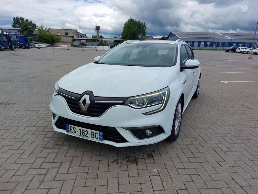 White Renault Megane 2017 in Taurage, with an engine capacity of 1.50 L and mileage of 266 thousand km for 5900 €, photo 1 on AUTOMOTO.COM.LV