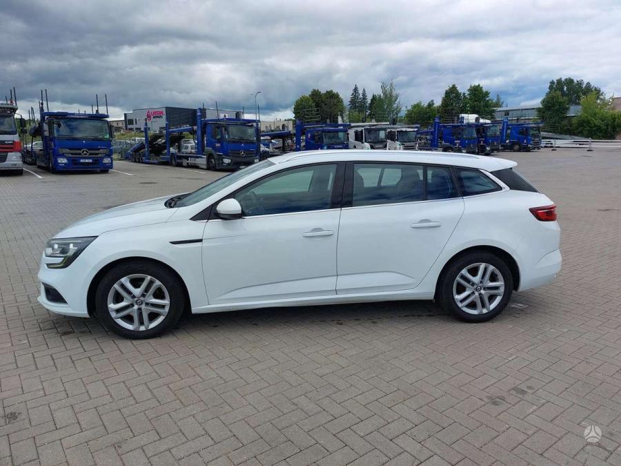 White Renault Megane 2017 in Taurage, with an engine capacity of 1.50 L and mileage of 266 thousand km for 5900 €, photo 4 on AUTOMOTO.COM.LV