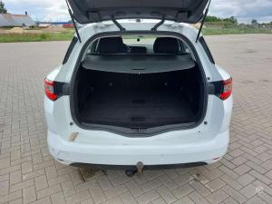 White Renault Megane 2017 in Taurage, with an engine capacity of 1.50 L and mileage of 266 thousand km for 5900 €, photo 12 on AUTOMOTO.COM.LV