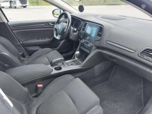 White Renault Megane 2017 in Taurage, with an engine capacity of 1.50 L and mileage of 266 thousand km for 5900 €, photo 17 on AUTOMOTO.COM.LV