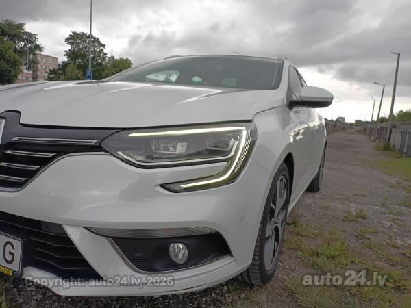 White Renault Megane 2017 in Tallinn, with an engine capacity of 1.50 L and mileage of 245 thousand km for 9200 €, photo 3 on AUTOMOTO.COM.LV