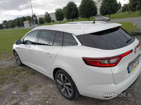 White Renault Megane 2017 in Tallinn, with an engine capacity of 1.50 L and mileage of 245 thousand km for 9200 €, photo 5 on AUTOMOTO.COM.LV