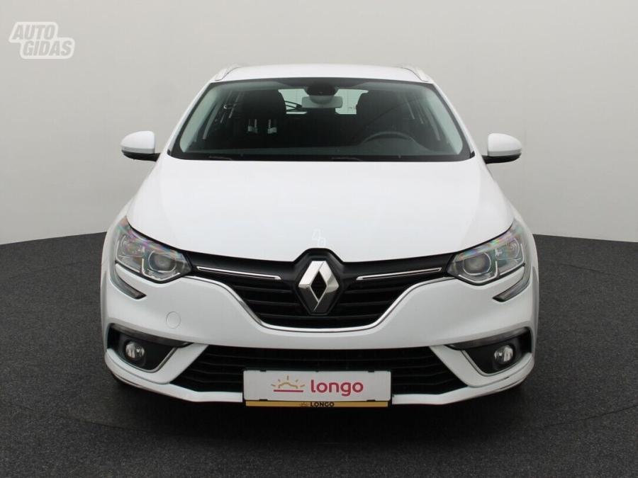 White Renault Megane 2018 in Vilnius, with an engine capacity of 1.50 L and mileage of 121 thousand km for 9499 €, photo 3 on AUTOMOTO.COM.LV