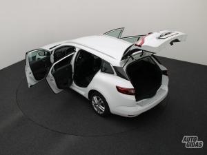 White Renault Megane 2018 in Vilnius, with an engine capacity of 1.50 L and mileage of 121 thousand km for 9499 €, photo 13 on AUTOMOTO.COM.LV