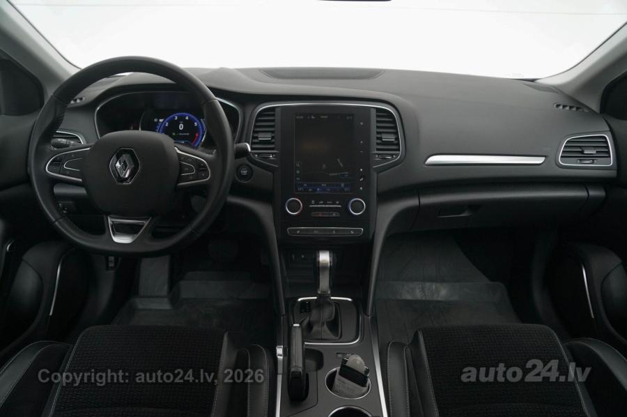 White Renault Megane 2018 in Tallinn, with an engine capacity of 1.20 L and mileage of 206 thousand km for 8990 €, photo 8 on AUTOMOTO.COM.LV