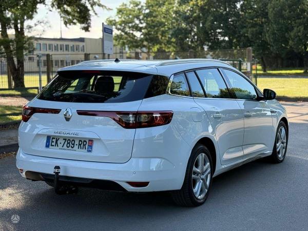 White Renault Megane 2018 in Taurage, with an engine capacity of 1.46 L and mileage of 250 thousand km for 5400 €, photo 6 on AUTOMOTO.COM.LV