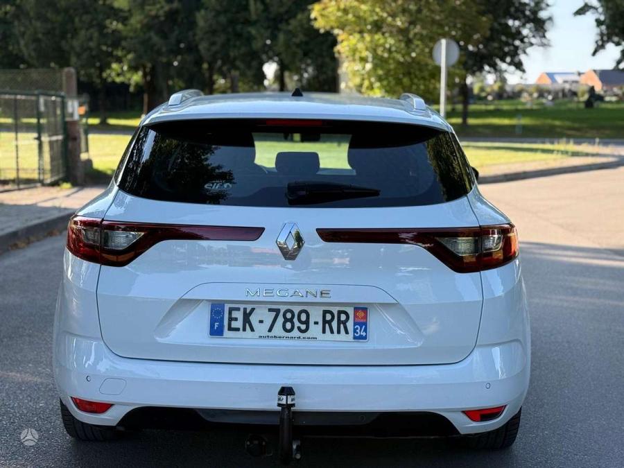 Balts Renault Megane 2018 Tauragė, ar dzinēja tilpumu 1.46 L un nobraukumu 250 tūkst. km par 5400 €, foto 9 vietnē AUTOMOTO.COM.LV