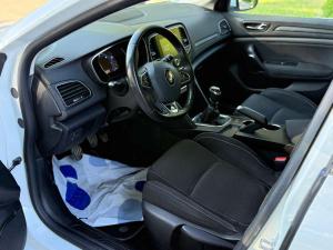 Balts Renault Megane 2018 Tauragė, ar dzinēja tilpumu 1.46 L un nobraukumu 250 tūkst. km par 5400 €, foto 13 vietnē AUTOMOTO.COM.LV
