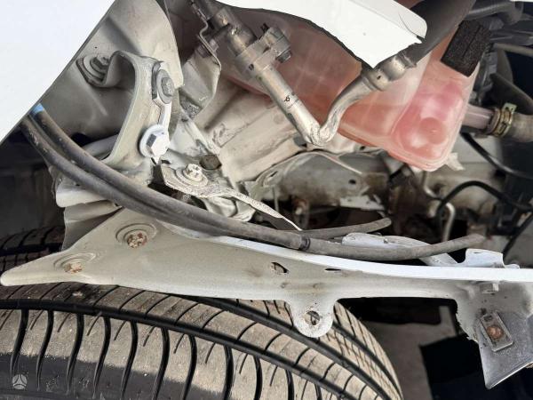 Balts Renault Megane 2018 Šauļi, ar dzinēja tilpumu 1.60 L un nobraukumu 178 tūkst. km par 2500 €, foto 7 vietnē AUTOMOTO.COM.LV