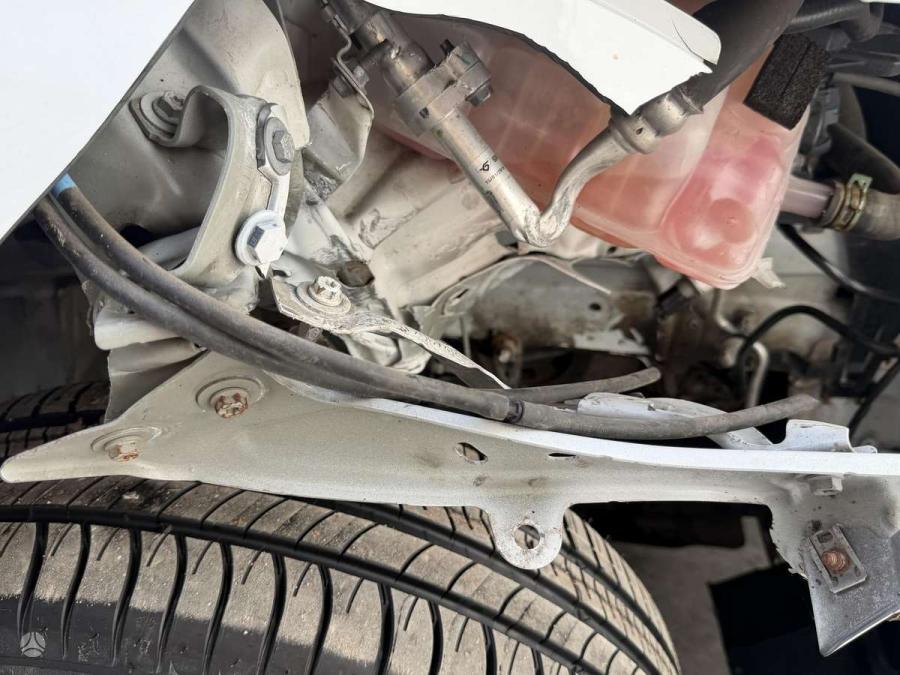 Белый Рено Меган 2018 в Шяуляй, объемом двигателя 1.60 л и пробегом 178 тыс. км за 2500 €, фото 7 на AUTOMOTO.COM.LV