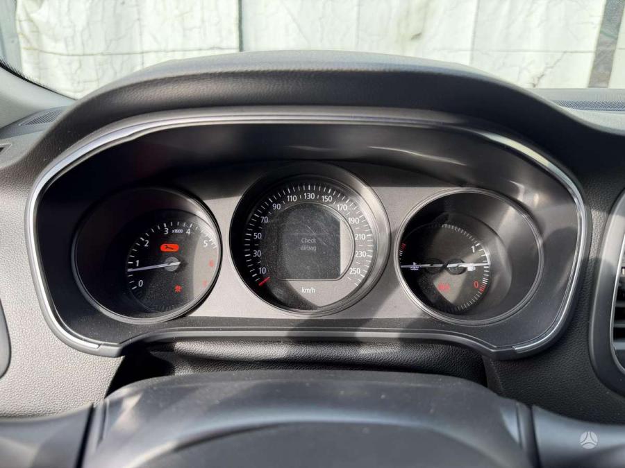 Белый Рено Меган 2018 в Шяуляй, объемом двигателя 1.60 л и пробегом 178 тыс. км за 2500 €, фото 21 на AUTOMOTO.COM.LV