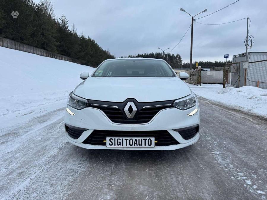 White Renault Megane 2019 in Vilnius, with an engine capacity of 1.46 L and mileage of 189 thousand km for 6776 €, photo 2 on AUTOMOTO.COM.LV