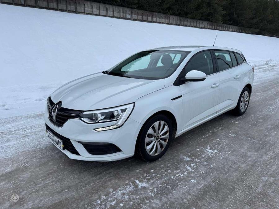 White Renault Megane 2019 in Vilnius, with an engine capacity of 1.46 L and mileage of 189 thousand km for 6776 €, photo 12 on AUTOMOTO.COM.LV