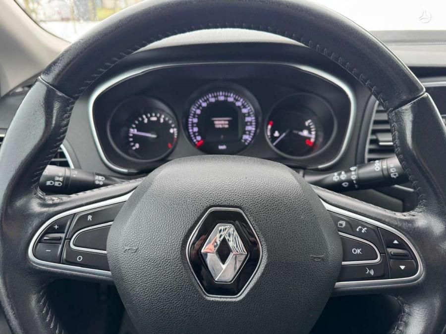 White Renault Megane 2019 in Vilnius, with an engine capacity of 1.46 L and mileage of 189 thousand km for 6776 €, photo 20 on AUTOMOTO.COM.LV