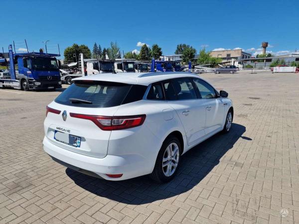 White Renault Megane 2019 in Taurage, with an engine capacity of 1.46 L and mileage of 248 thousand km for 4900 €, photo 5 on AUTOMOTO.COM.LV
