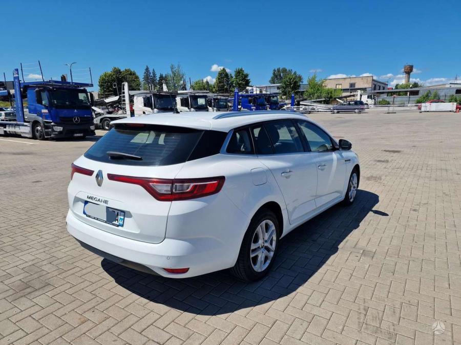 Balts Renault Megane 2019 Tauragė, ar dzinēja tilpumu 1.46 L un nobraukumu 248 tūkst. km par 4900 €, foto 6 vietnē AUTOMOTO.COM.LV
