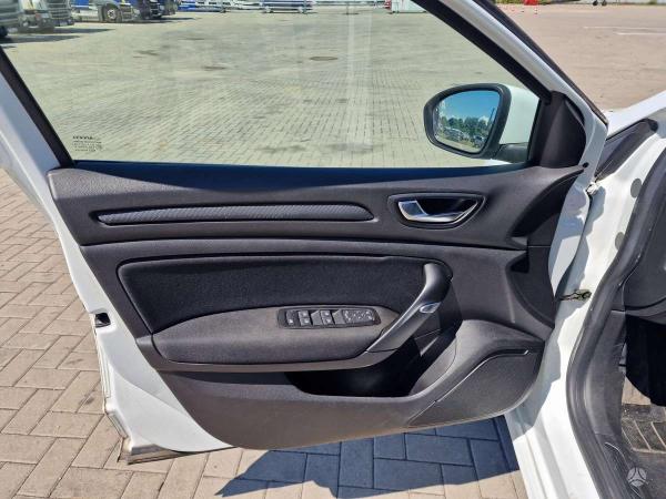 White Renault Megane 2019 in Taurage, with an engine capacity of 1.46 L and mileage of 248 thousand km for 4900 €, photo 9 on AUTOMOTO.COM.LV