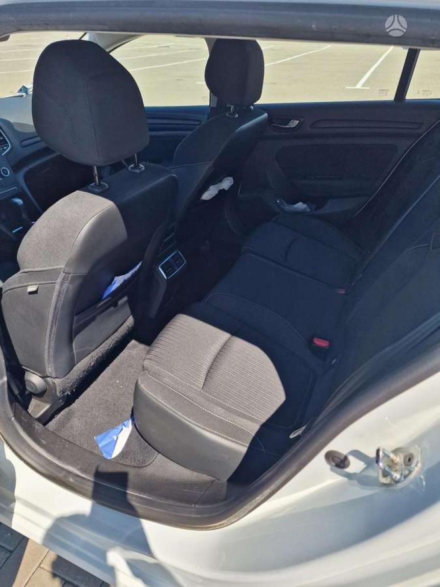 Balts Renault Megane 2019 Tauragė, ar dzinēja tilpumu 1.46 L un nobraukumu 248 tūkst. km par 4900 €, foto 12 vietnē AUTOMOTO.COM.LV