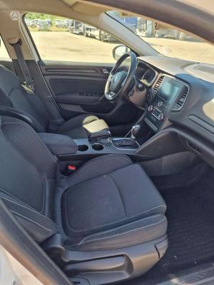 Balts Renault Megane 2019 Tauragė, ar dzinēja tilpumu 1.46 L un nobraukumu 248 tūkst. km par 4900 €, foto 14 vietnē AUTOMOTO.COM.LV