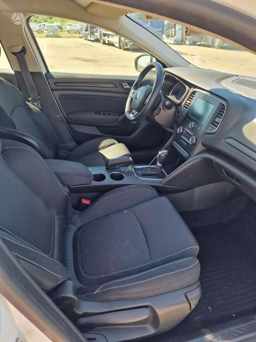 Balts Renault Megane 2019 Tauragė, ar dzinēja tilpumu 1.46 L un nobraukumu 248 tūkst. km par 4900 €, foto 14 vietnē AUTOMOTO.COM.LV