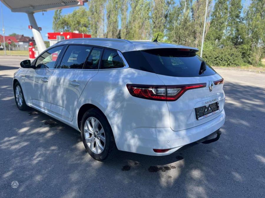 Balts Renault Megane 2019 Tauragė, ar dzinēja tilpumu 1.30 L un nobraukumu 191 tūkst. km par 5600 €, foto 8 vietnē AUTOMOTO.COM.LV