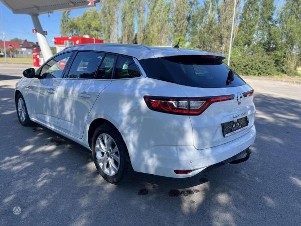 Balts Renault Megane 2019 Tauragė, ar dzinēja tilpumu 1.30 L un nobraukumu 191 tūkst. km par 5600 €, foto 8 vietnē AUTOMOTO.COM.LV