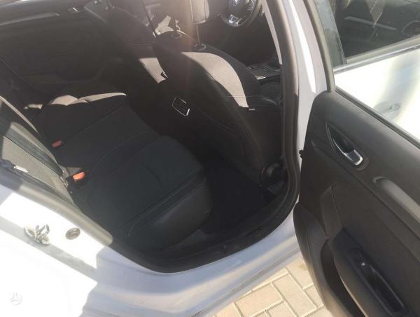 Balts Renault Megane 2020 Tauragė, ar dzinēja tilpumu 1.50 L un nobraukumu 117 tūkst. km par 8100 €, foto 7 vietnē AUTOMOTO.COM.LV