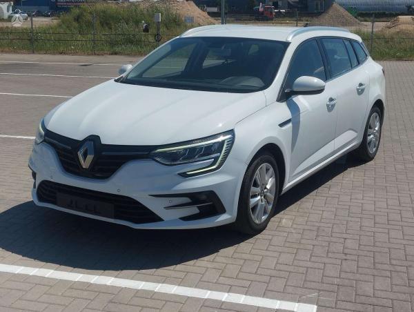 White Renault Megane 2020 in Taurage, with an engine capacity of 1.50 L and mileage of 117 thousand km for 8000 €, photo 1 on AUTOMOTO.COM.LV