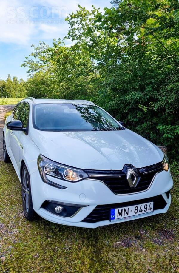 White Renault Megane 2020 in Riga, with an engine capacity of 1.30 L and mileage of 122 thousand km for 10000 €, photo 9 on AUTOMOTO.COM.LV