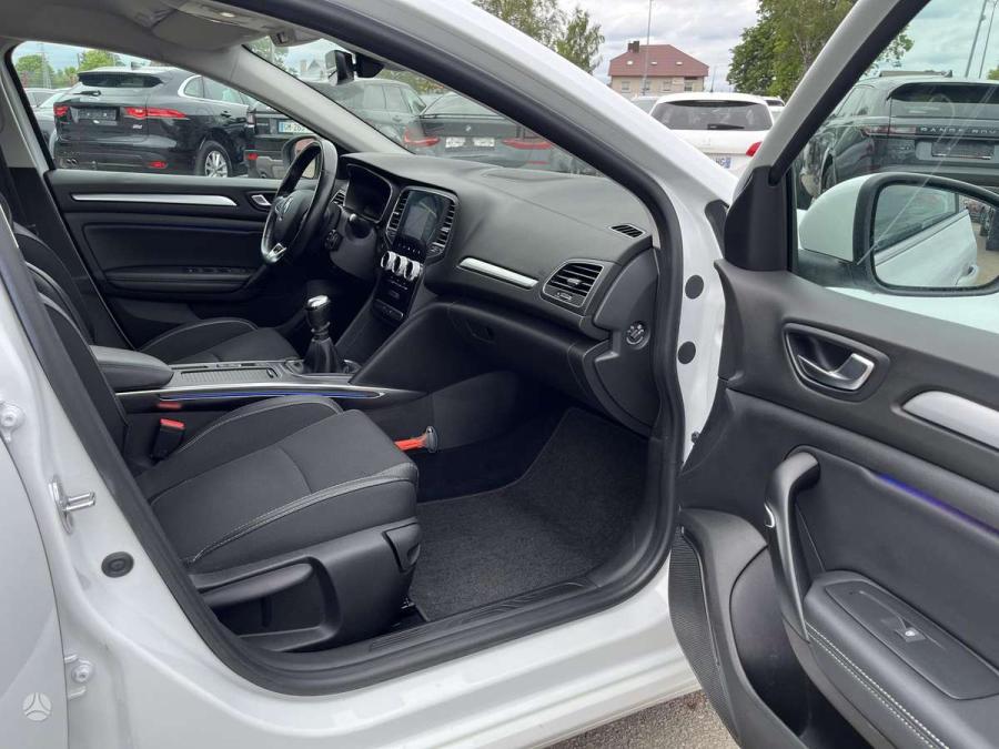 Balts Renault Megane 2020 Tauragė, ar dzinēja tilpumu 1.33 L un nobraukumu 287 tūkst. km par 6900 €, foto 9 vietnē AUTOMOTO.COM.LV