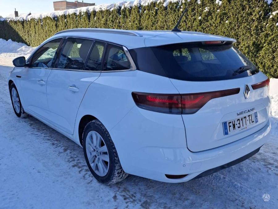 Balts Renault Megane 2021 Tauragė, ar dzinēja tilpumu 1.46 L un nobraukumu 300 tūkst. km par 6900 €, foto 4 vietnē AUTOMOTO.COM.LV