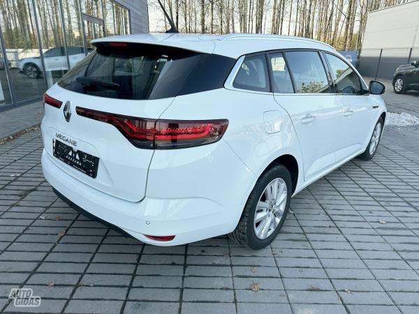 White Renault Megane 2021 in Kaunas, with an engine capacity of 1.00 L and mileage of 126 thousand km for 10300 €, photo 3 on AUTOMOTO.COM.LV