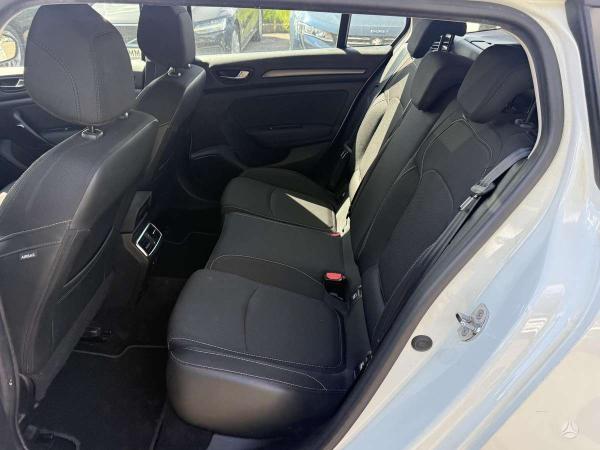 Balts Renault Megane 2021 Viļņa, ar dzinēja tilpumu 1.46 L un nobraukumu 267 tūkst. km par 8300 €, foto 7 vietnē AUTOMOTO.COM.LV