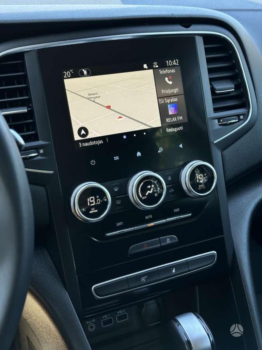 Balts Renault Megane 2021 Tauragė, ar dzinēja tilpumu 1.46 L un nobraukumu 230 tūkst. km par 7300 €, foto 14 vietnē AUTOMOTO.COM.LV