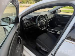 Balts Renault Megane 2021 Jelgava, ar dzinēja tilpumu 1.50 L un nobraukumu 233 tūkst. km par 9900 €, foto 12 vietnē AUTOMOTO.COM.LV