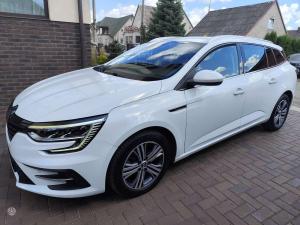 White Renault Megane 2021 in Kalvarija, with an engine capacity of 1.46 L and mileage of 140 thousand km for 12403 €, photo 4 on AUTOMOTO.COM.LV