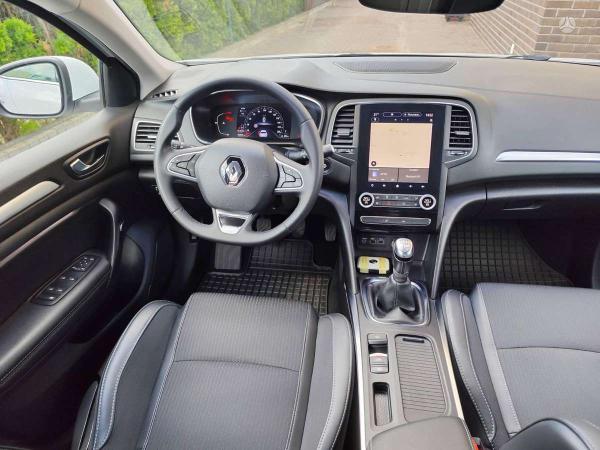 Balts Renault Megane 2021 Kalvarija, ar dzinēja tilpumu 1.46 L un nobraukumu 140 tūkst. km par 12403 €, foto 6 vietnē AUTOMOTO.COM.LV