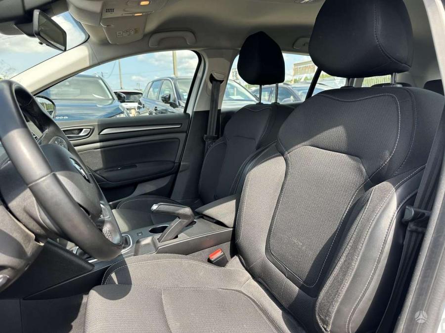 Balts Renault Megane 2021 Viļņa, ar dzinēja tilpumu 1.46 L un nobraukumu 156 tūkst. km par 10405 €, foto 10 vietnē AUTOMOTO.COM.LV